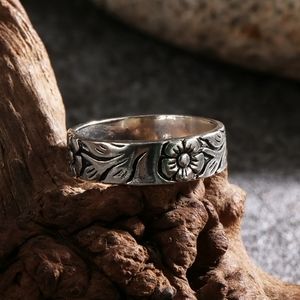 Jewelry | 225vintage Antique Silver Style Chunky Flower Carved Ring Nwt ...